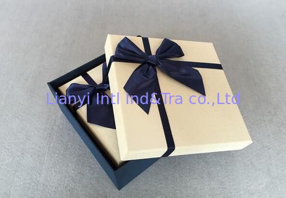 Customized size rigid paper gift box with ribbon and the bowknot supplier